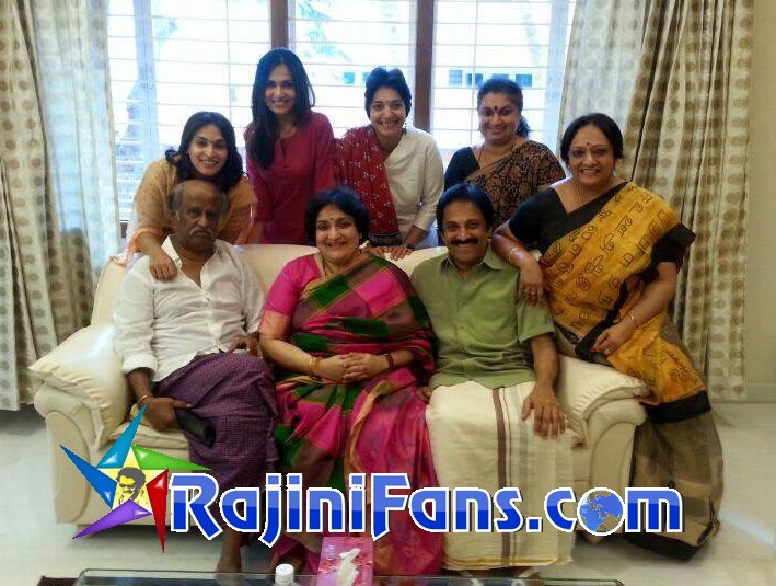 Superstar Rajinikanth Family Photo Gallery - Rajinifans.com